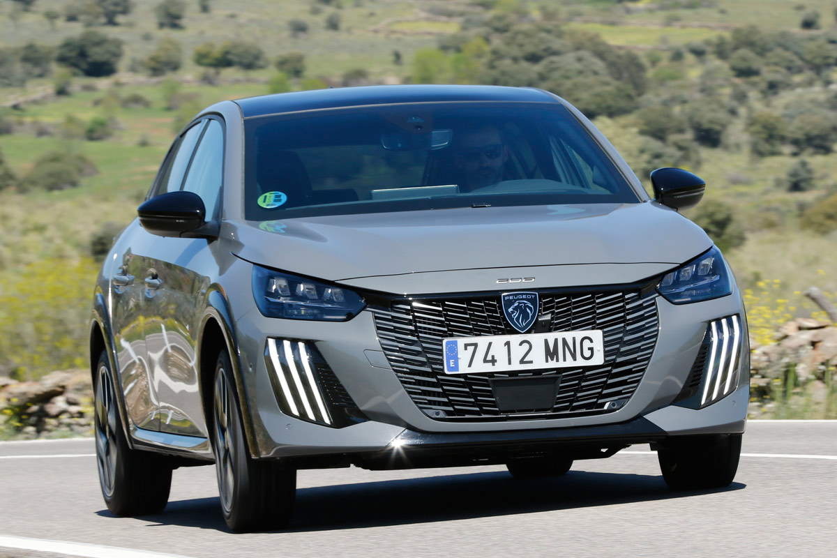 Peugeot 208 y E-208 (2024) - Un turismo ágil, bien acabado y con una ...