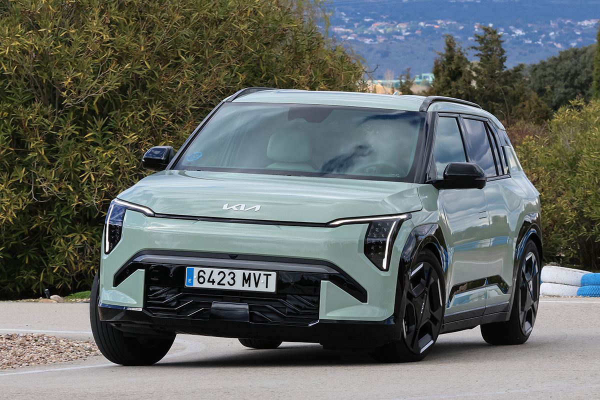 Kia EV3 (2025) - Un coche eléctrico que cumple bien en todo y con un precio menor al resto ...